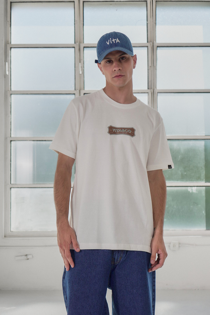 Remera Reg. Vita Fam & Friends - VITA MAYORISTAS