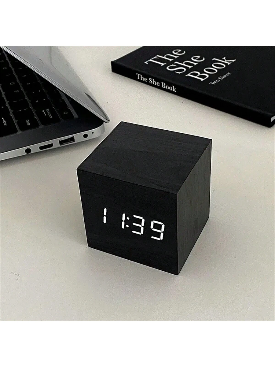 RELOJ ESCRITORIO CUBO - Mercado de Diseño